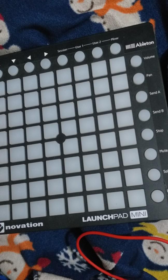 Launchpad Mini MKII, Hobbies & Toys, Music & Media, Musical Instruments ...
