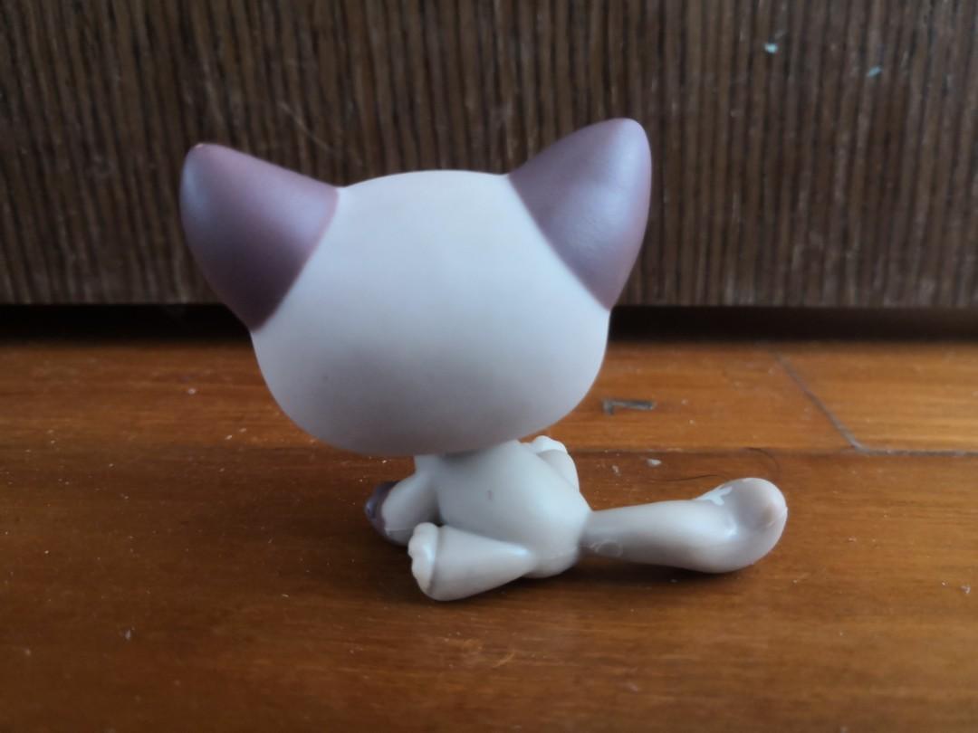 LPS #664 Purple Sitting Cat with Blue Butterfly Eyes Littlest Pet Shop ...