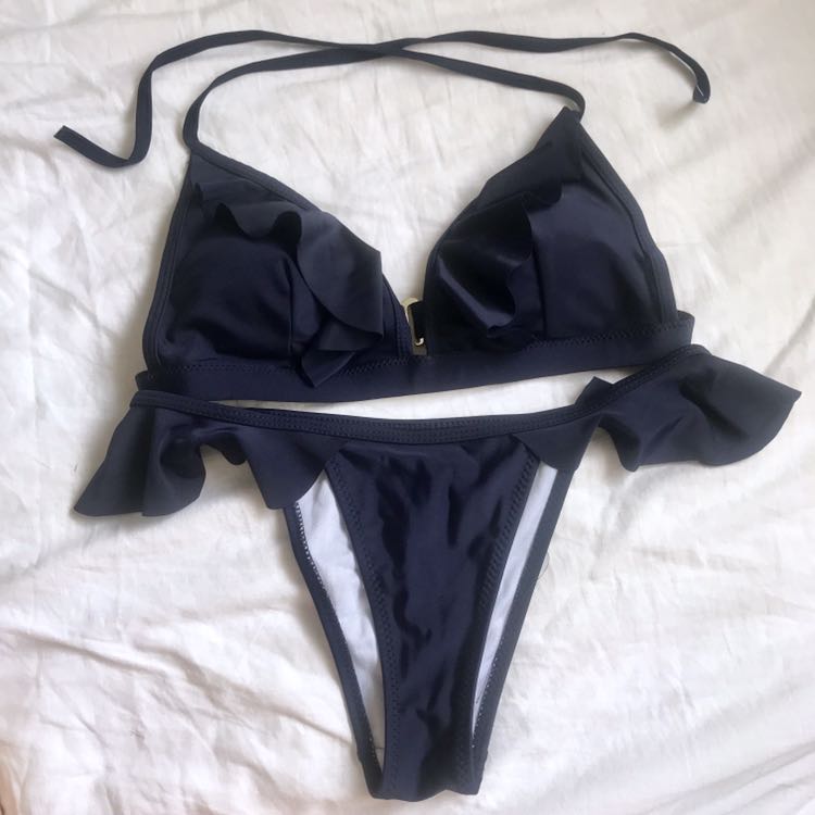Navy Ruffle Bikini Set, Women's Fashion, Swimwear, Bikinis & Swimsuits ...