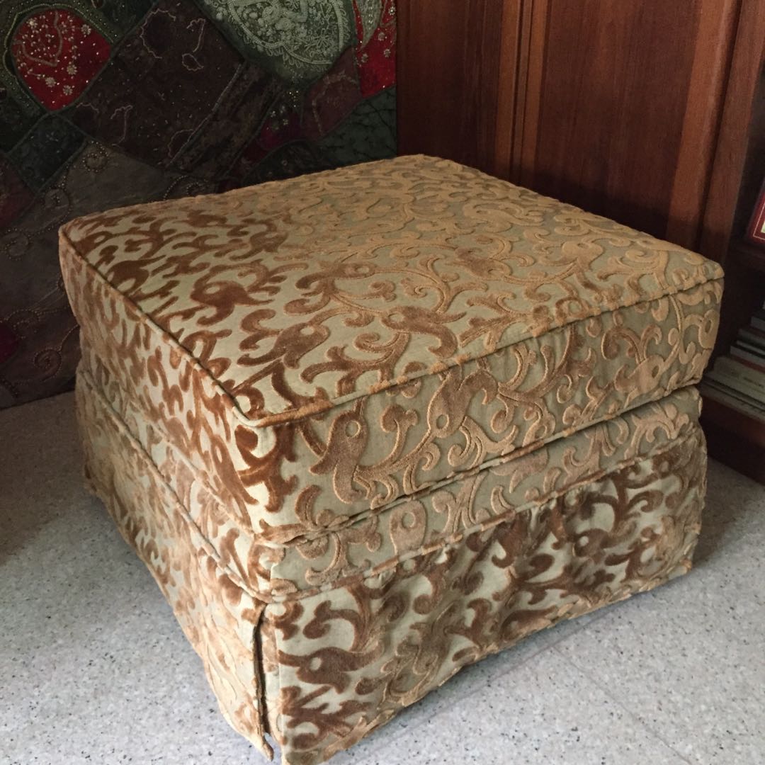 Ottoman, Furniture & Home Living, Furniture, Sofas on Carousell
