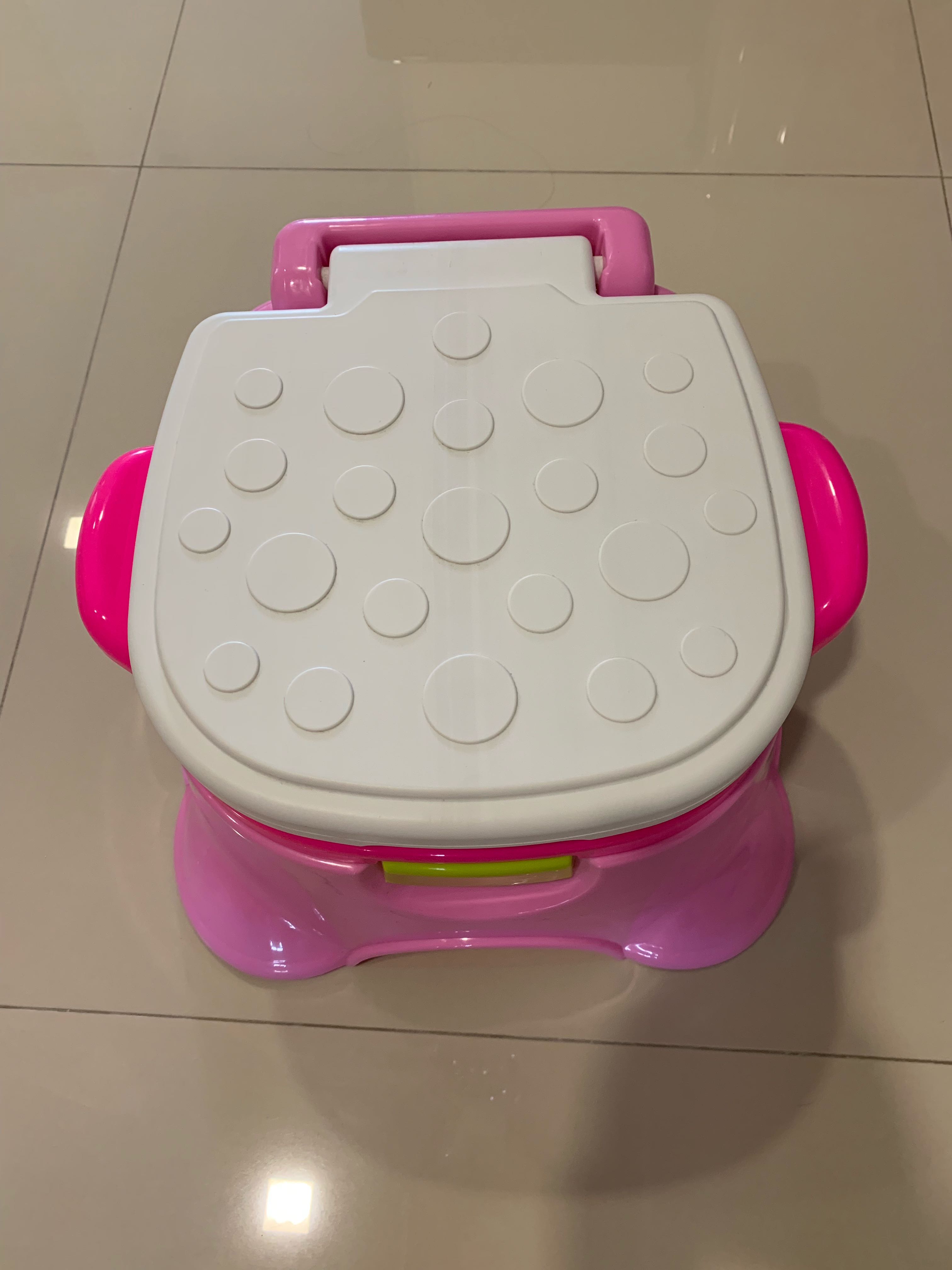 Princess potty, Babies & Kids, Toys & Walkers on Carousell