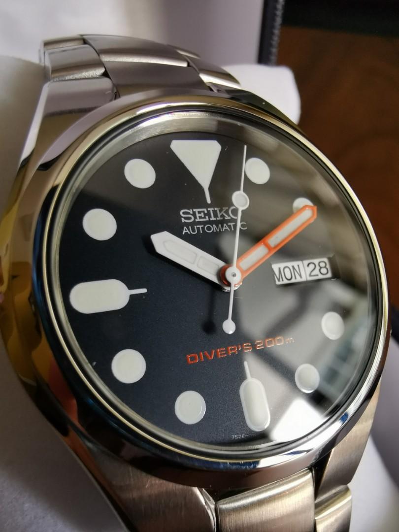 Seiko Explorer Mod Custom Automatic On Bracelet, Men's Fashion, Watches ...