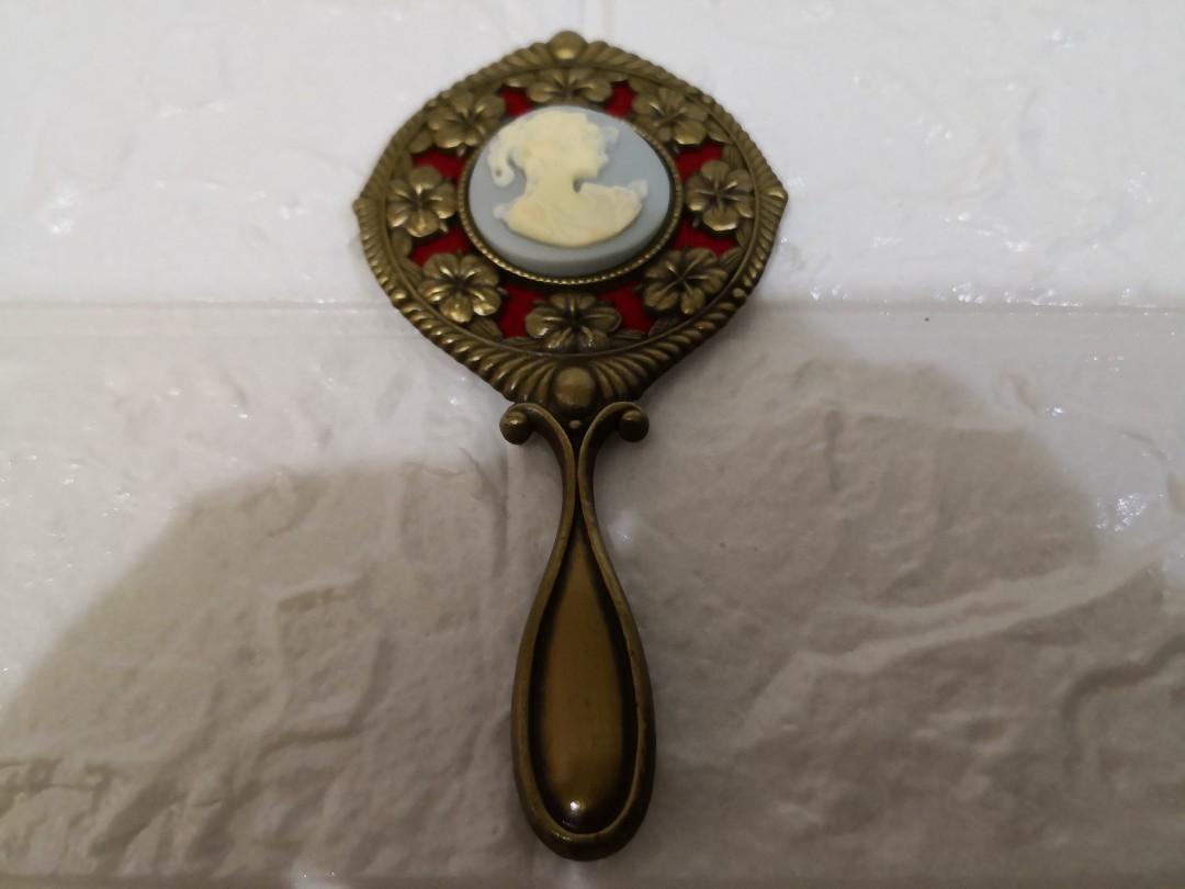 Classic metal small pocket mirror, Furniture & Home Living, Home Decor ... Classic metal small pocket mirror, Furniture & Home Living, Home Decor ...