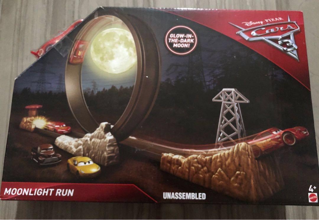 Disney Pixar Mcqueen Cars Moonlight Run Playset, Hobbies & Toys, Toys ...