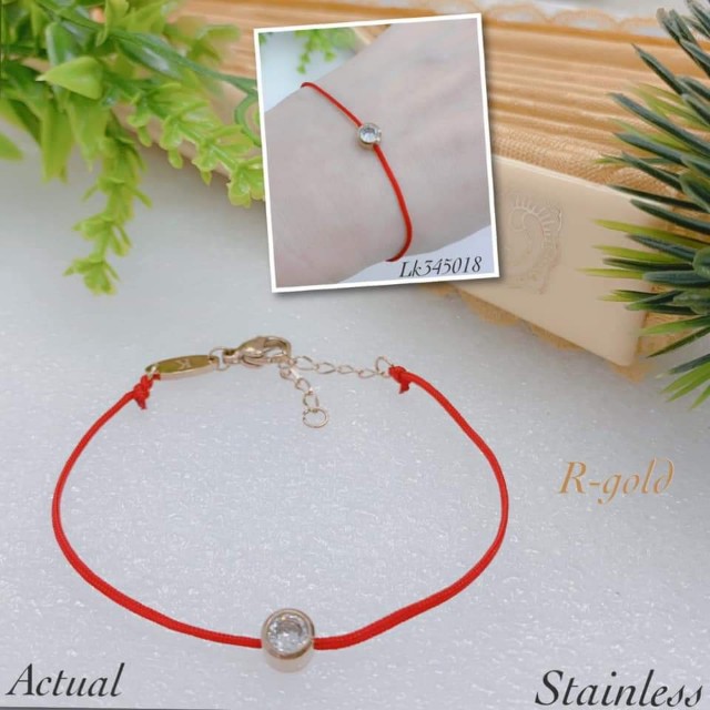 Red string line, Women's Fashion, Jewelry & Organizers, Rings on Carousell