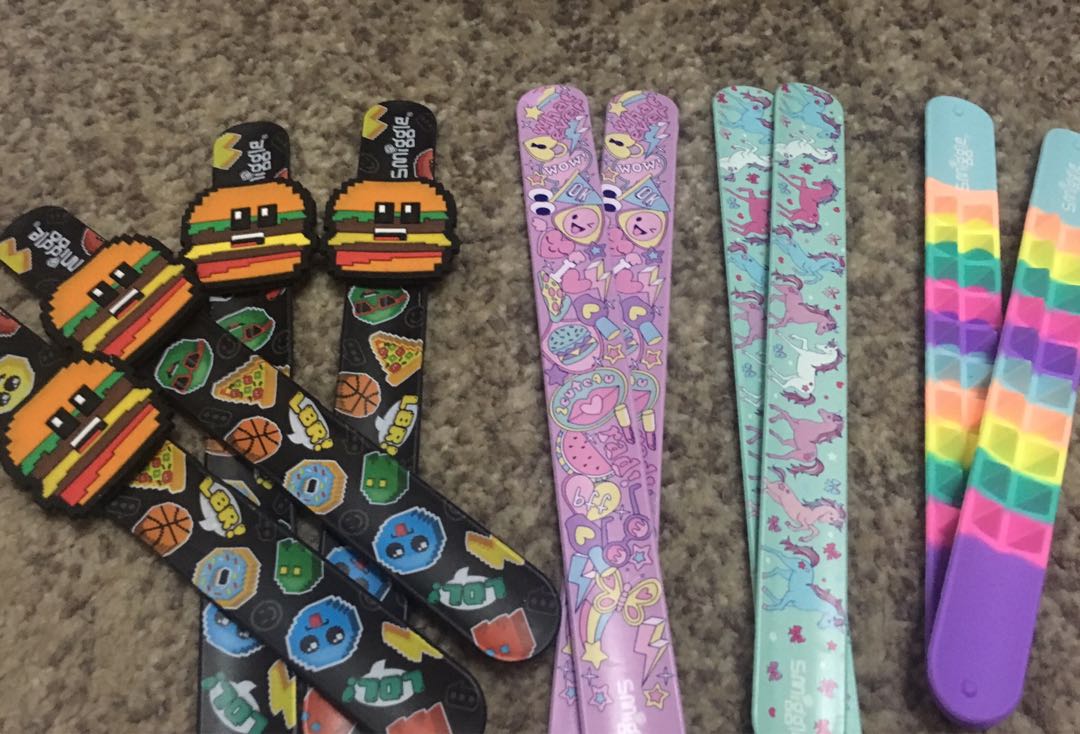 Smiggle Slapband | Slap Bracelet, Babies & Kids, Babies & Kids Fashion ...