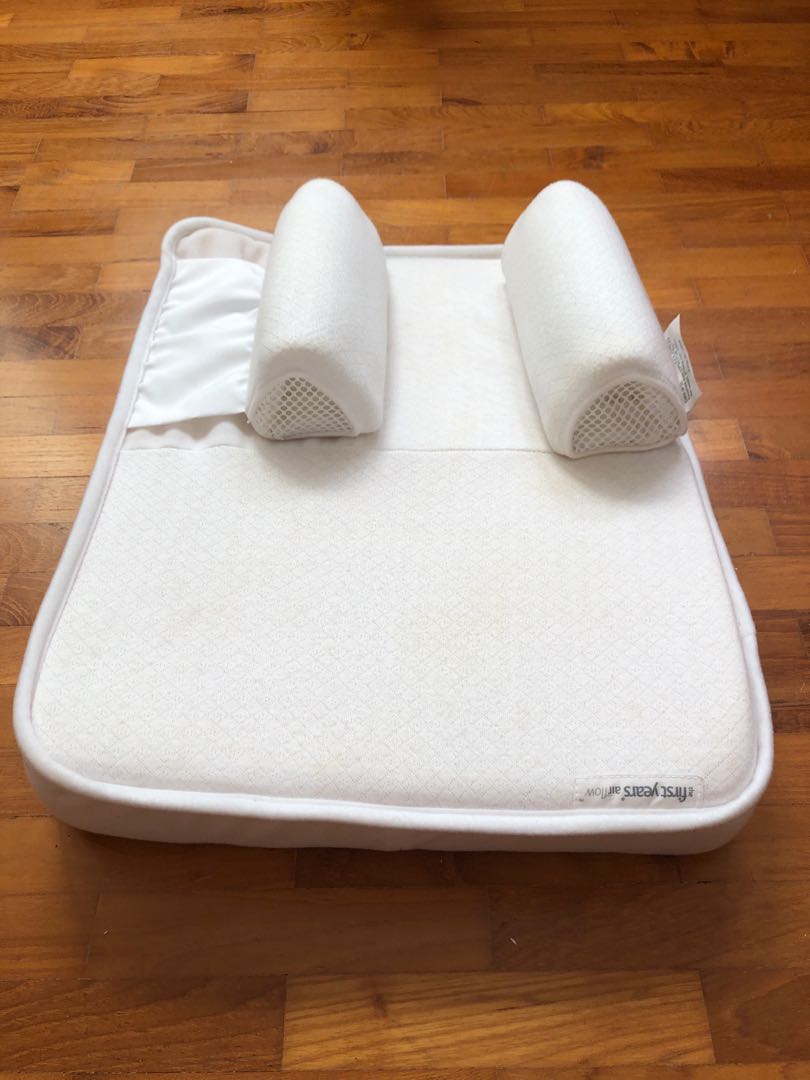 The First Years Airflow Wedge and Sleep Positioner, Babies & Kids ...