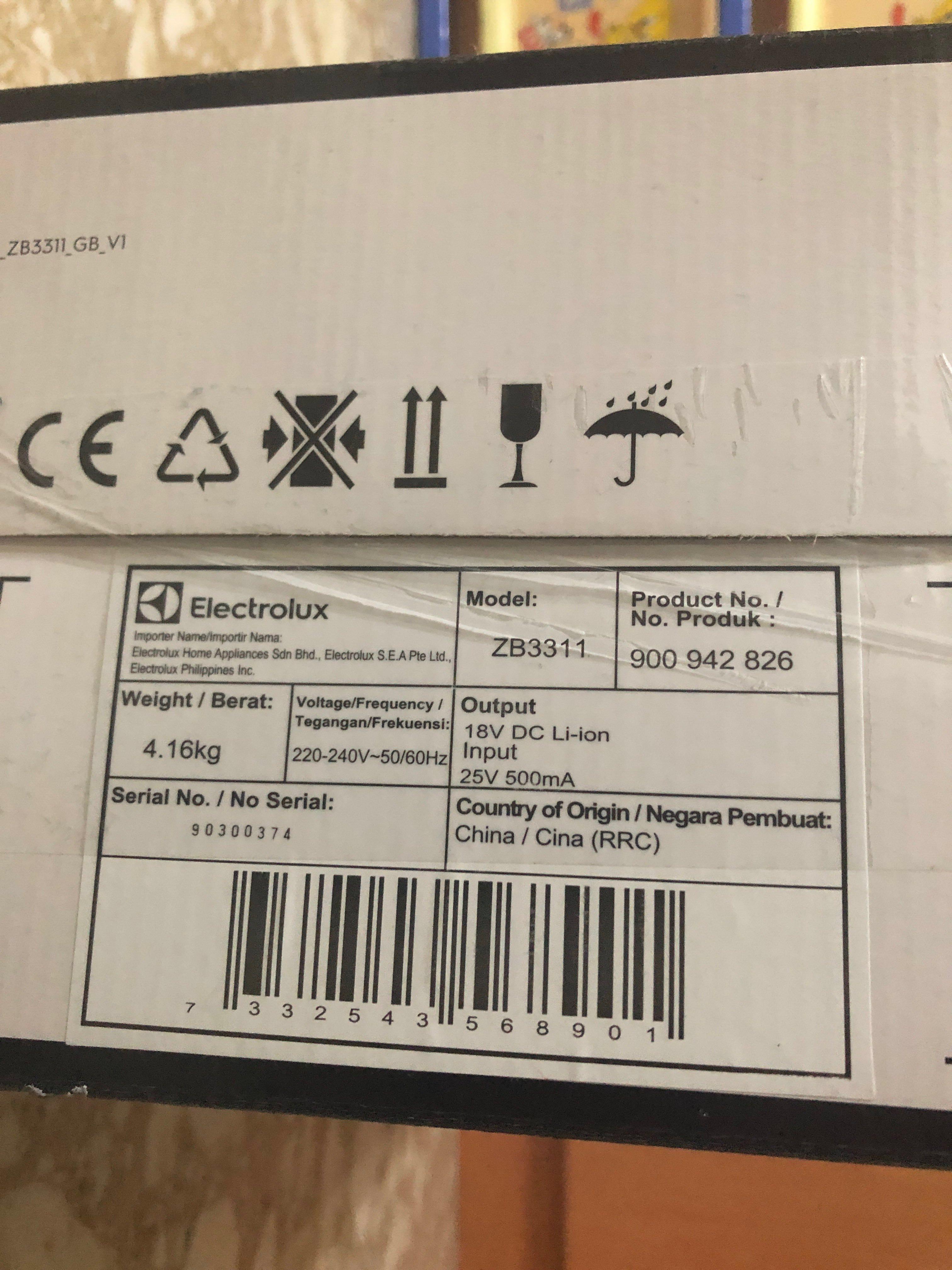 Electrolux ZB3311 Stick Vacuum Cleaner, TV & Home Appliances, Vacuum ...