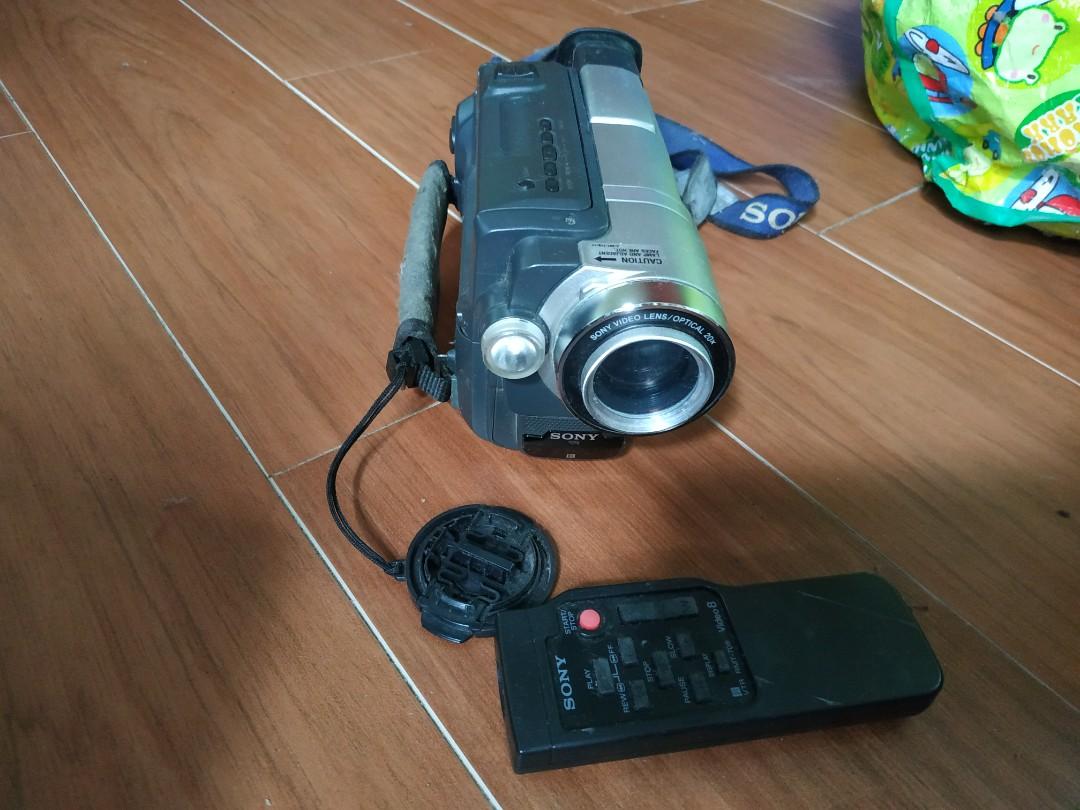 Sony video camera Hi8 Handycam, Photography, Video Cameras on Carousell