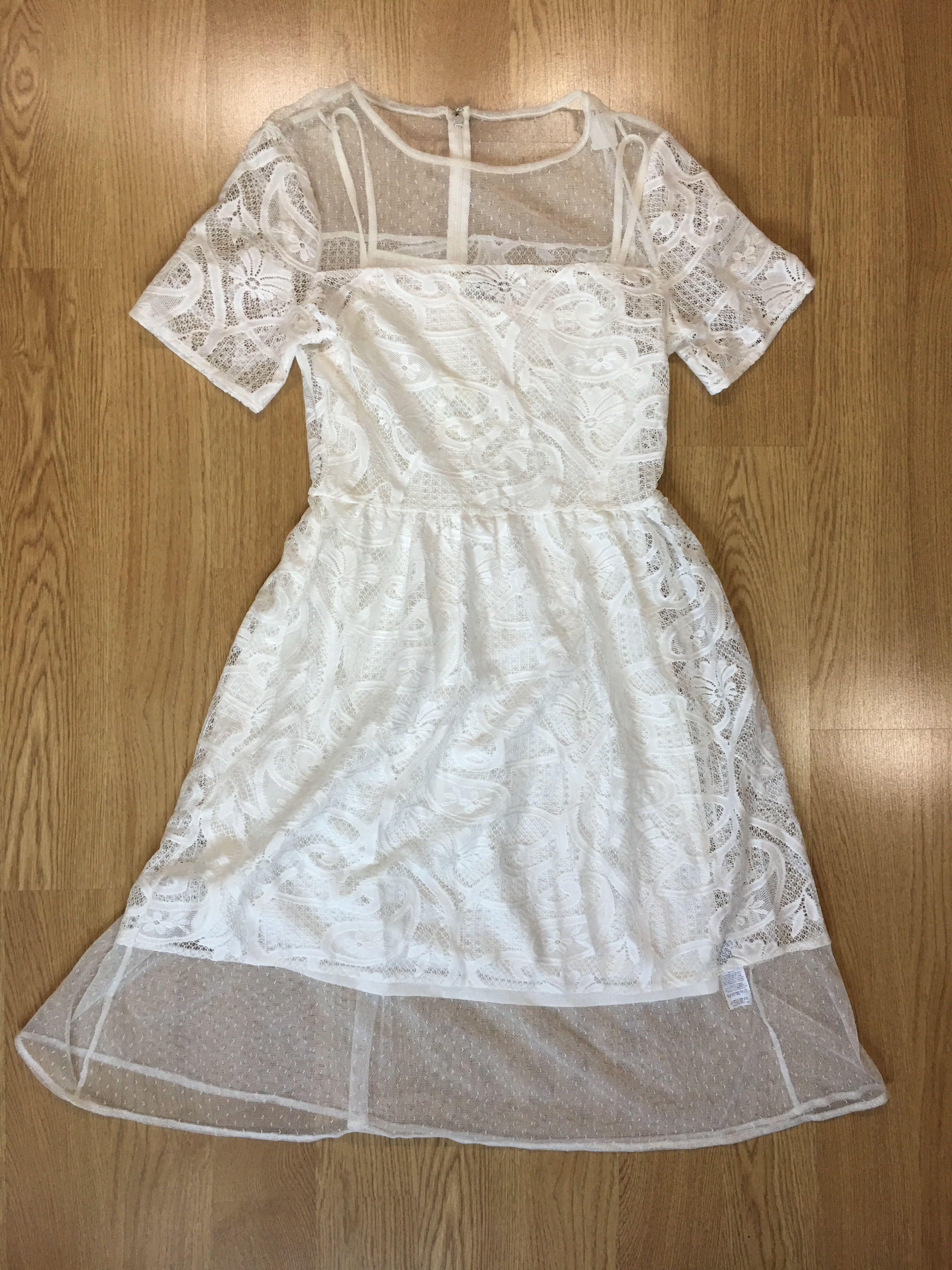 Auth Miss Selfridge Lace Mech Panel cream dress, Women's Fashion ...