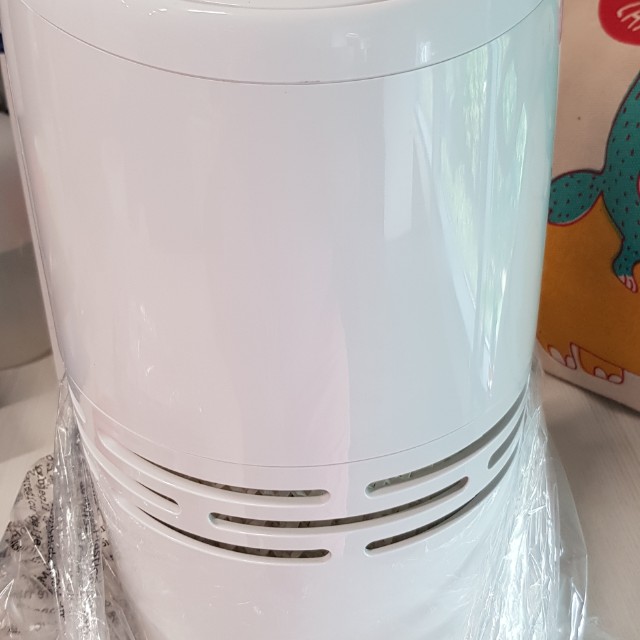 Philips Series 1000 Air Humidifier Hygienic Humidification - HD4706 ...