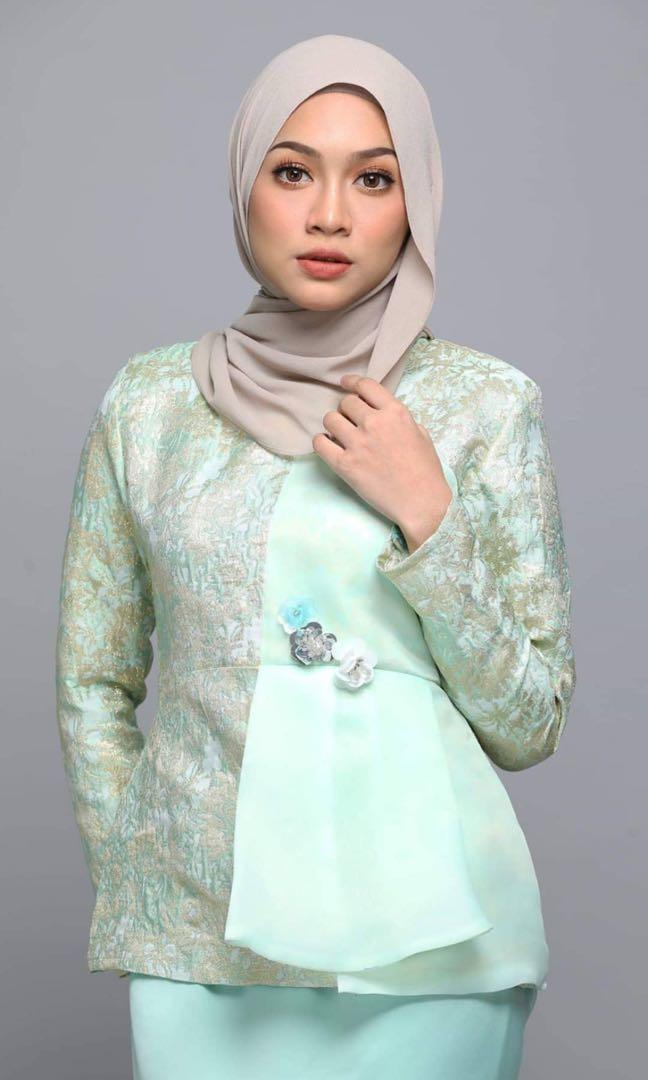 mini kurung mint green, Women's Fashion, Muslimah Fashion, Baju Kurung ...