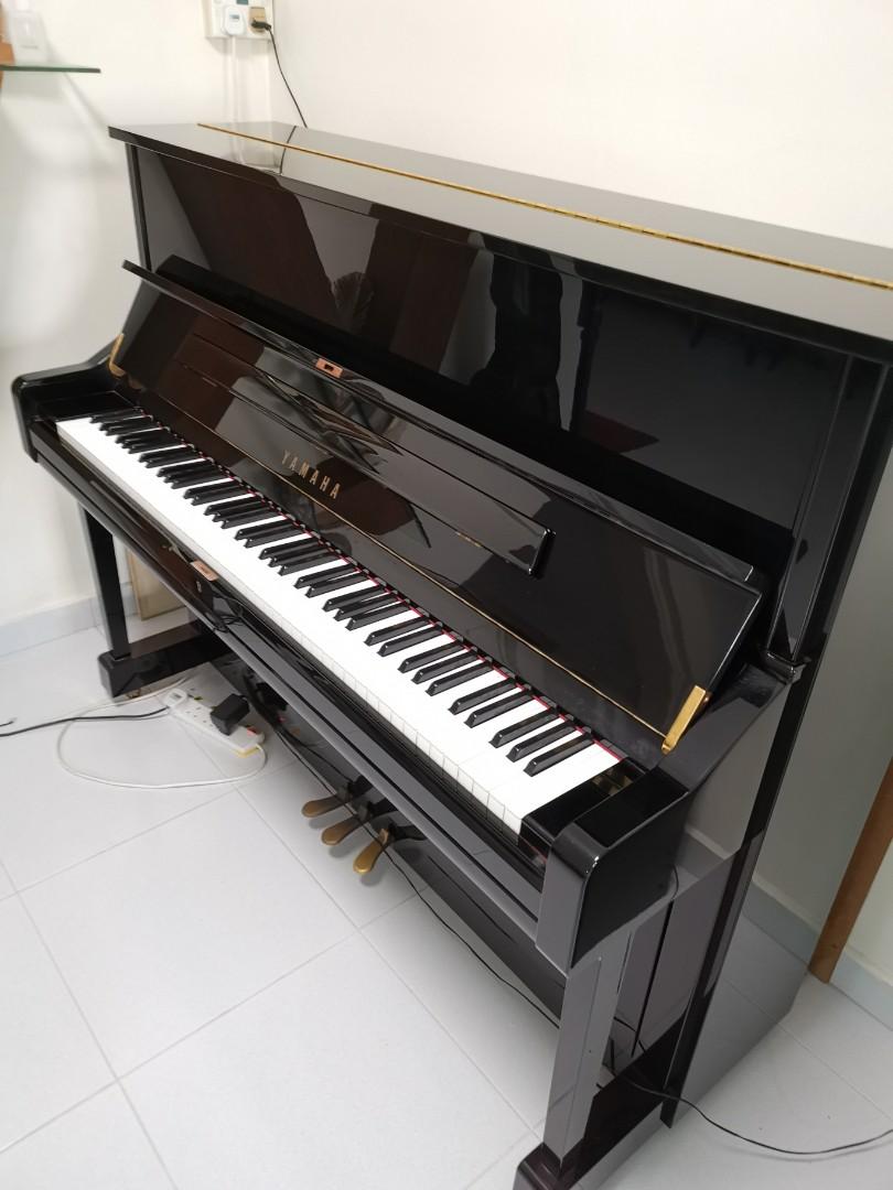 Yamaha U1 (exam-grade), Hobbies & Toys, Music & Media, Musical ...
