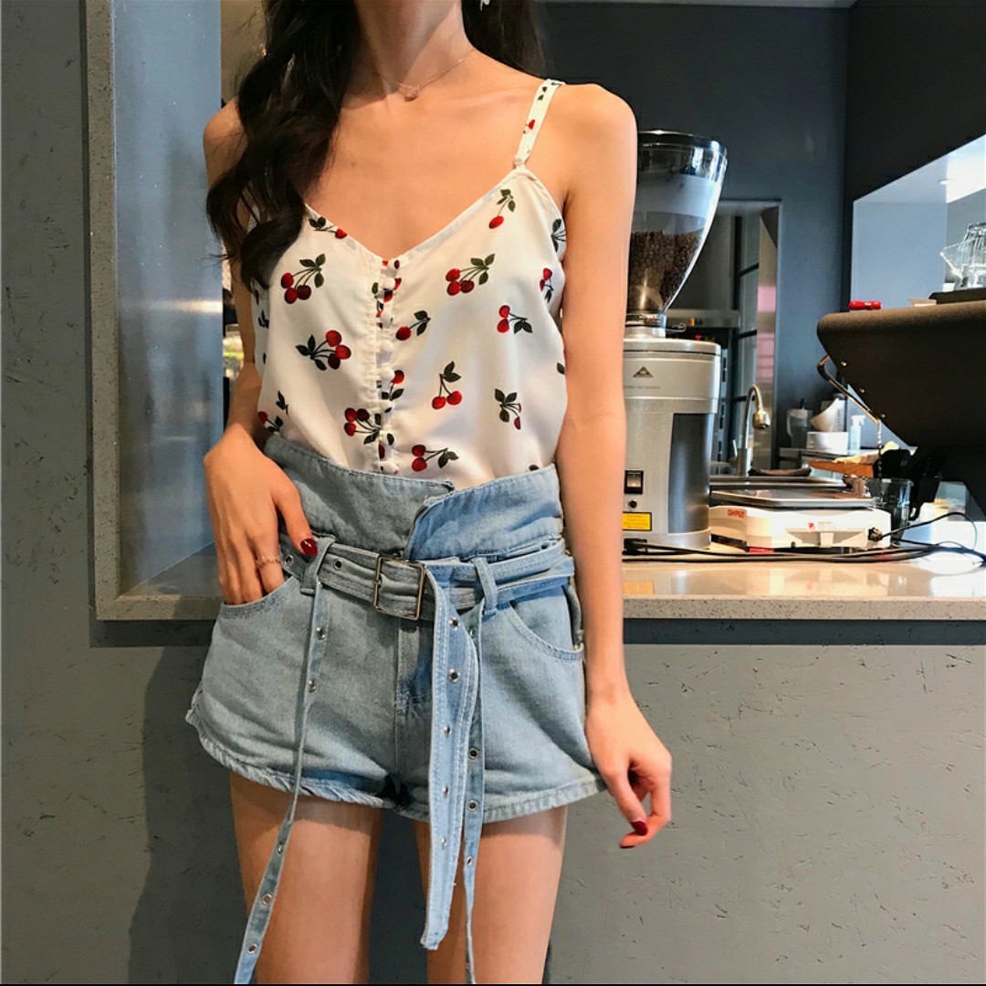 Cherry top, Women's Fashion, Tops, Sleeveless on Carousell