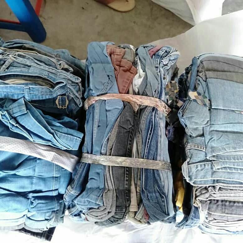 Men color jeans gred A 100kg bale, Men's Fashion, Bottoms, Jeans on ...