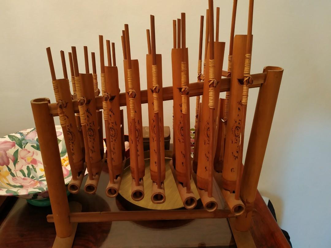 Musical Angklung Set of 8, Hobbies & Toys, Music & Media, Musical ...