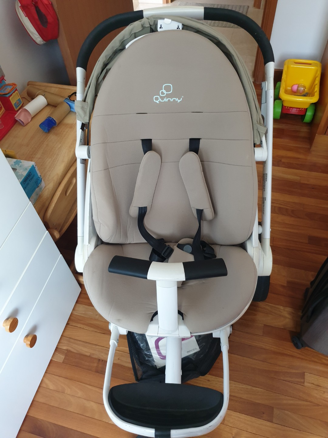 Quinny moodd, Babies & Kids, Going Out, Strollers on Carousell