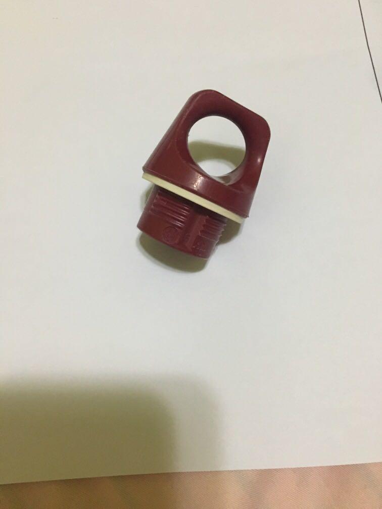 Sigg water bottle screw cap, 傢俬＆家居, 廚具和餐具, 廚水杯、水壺 - Carousell