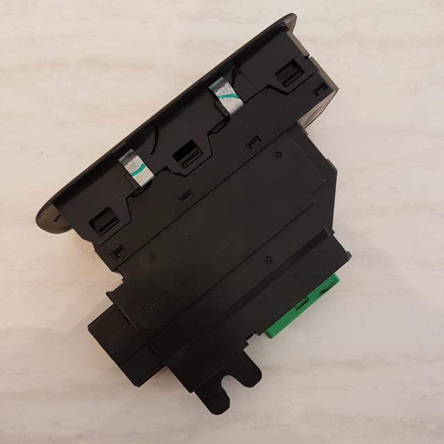 Volvo S60 / V70 Power Window Control, Auto Accessories on Carousell
