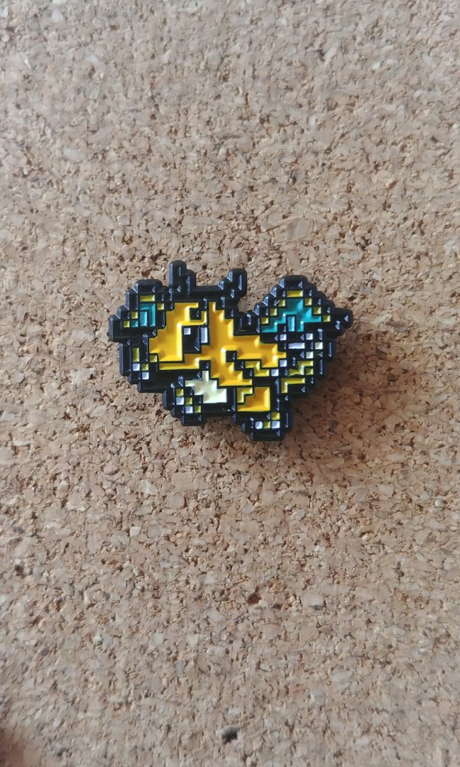8-bit Pixel Dragonite Pin, Hobbies & Toys, Stationery & Craft ...