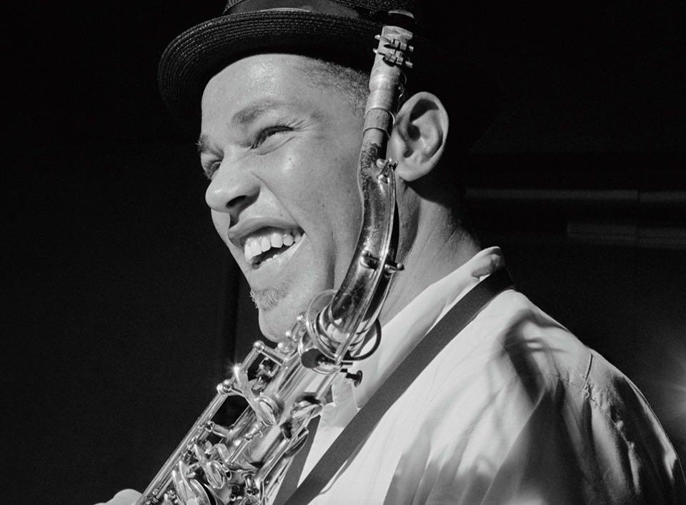 ORIS ARTELIER "DEXTER GORDON LIMITED EDITION", Men's Fashion, Watches ...