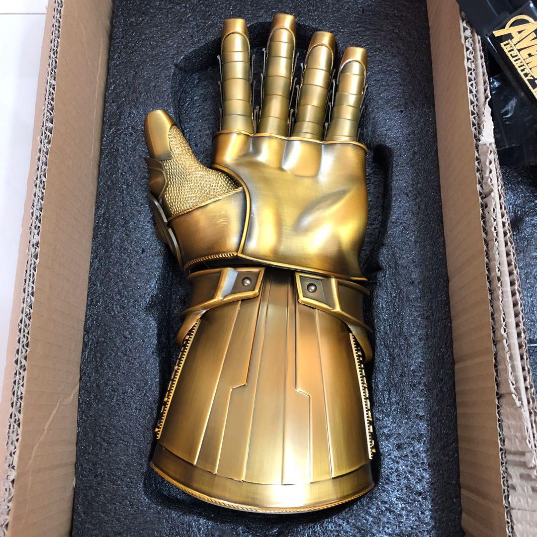 Thanos Gauntlet Full Metal Scale 1:1 (China Made), Hobbies & Toys, Toys ...
