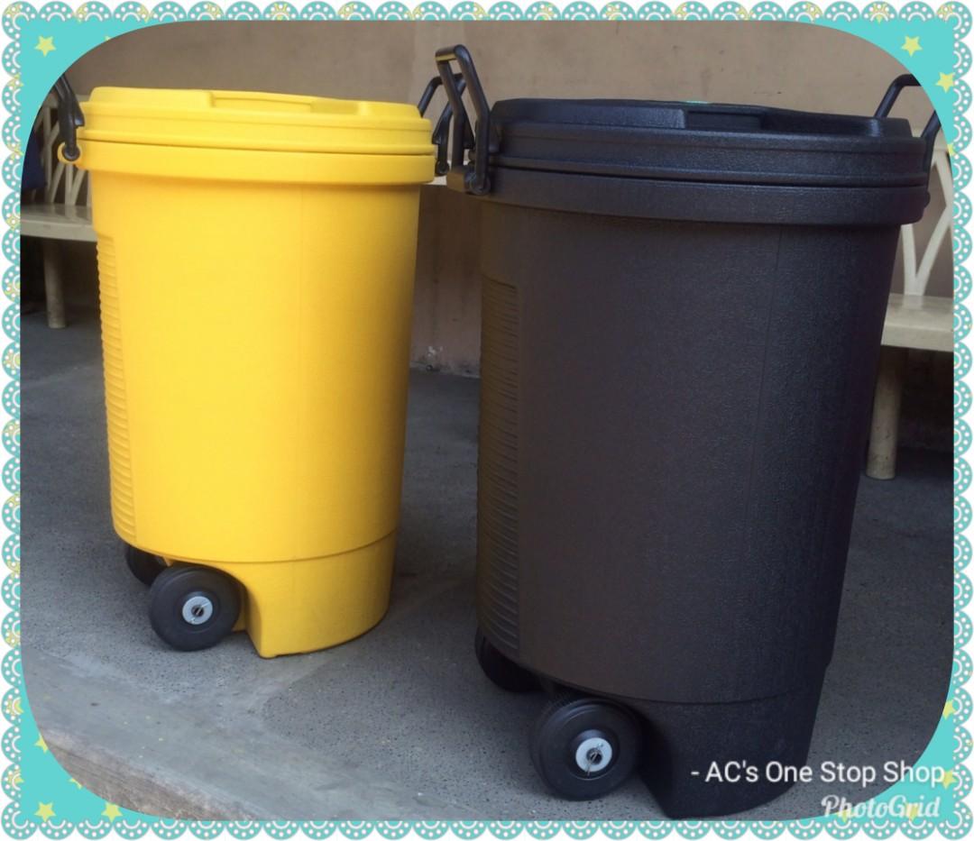 Trolling bin (trashbin with wheels), Furniture & Home Living, Cleaning ...