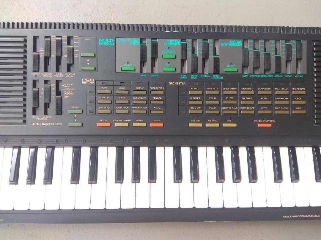Vintage Yamaha Portasound PSS-560, Hobbies & Toys, Music & Media ...