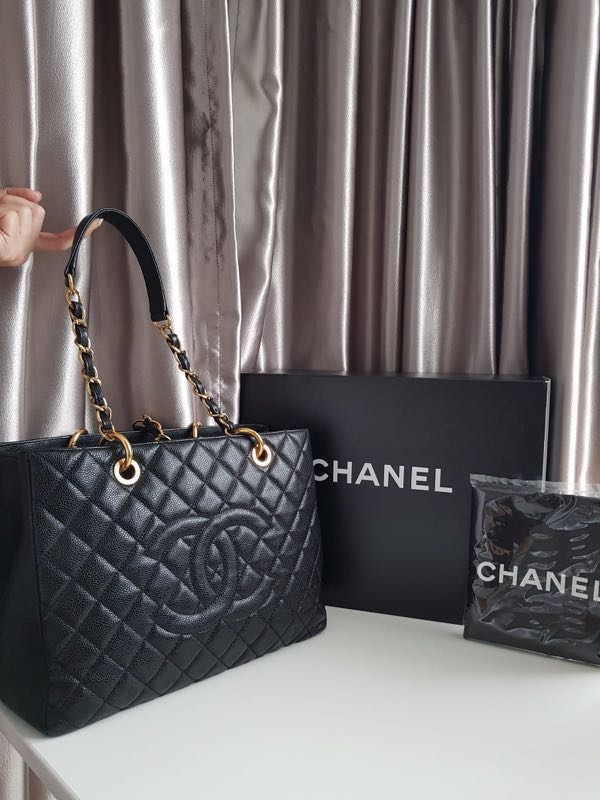 Authentic Chanel GST (Gold Chain) , Luxury, Bags & Wallets on Carousell