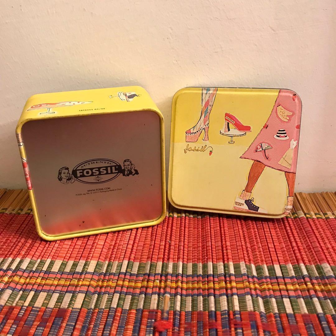 Fossil tin box ( empty) for watch, Hobbies & Toys, Collectibles ...