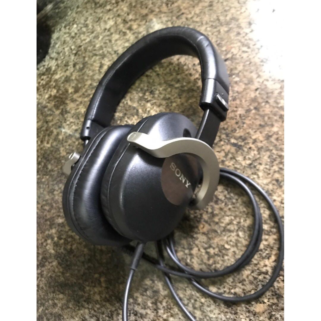 Sony MDR-ZX700 Headset 耳機, 音響器材, 頭戴式/罩耳式耳機 - Carousell