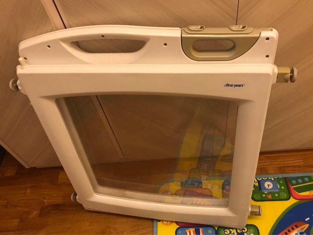 First Years safety gate, Babies & Kids, Infant Playtime on Carousell