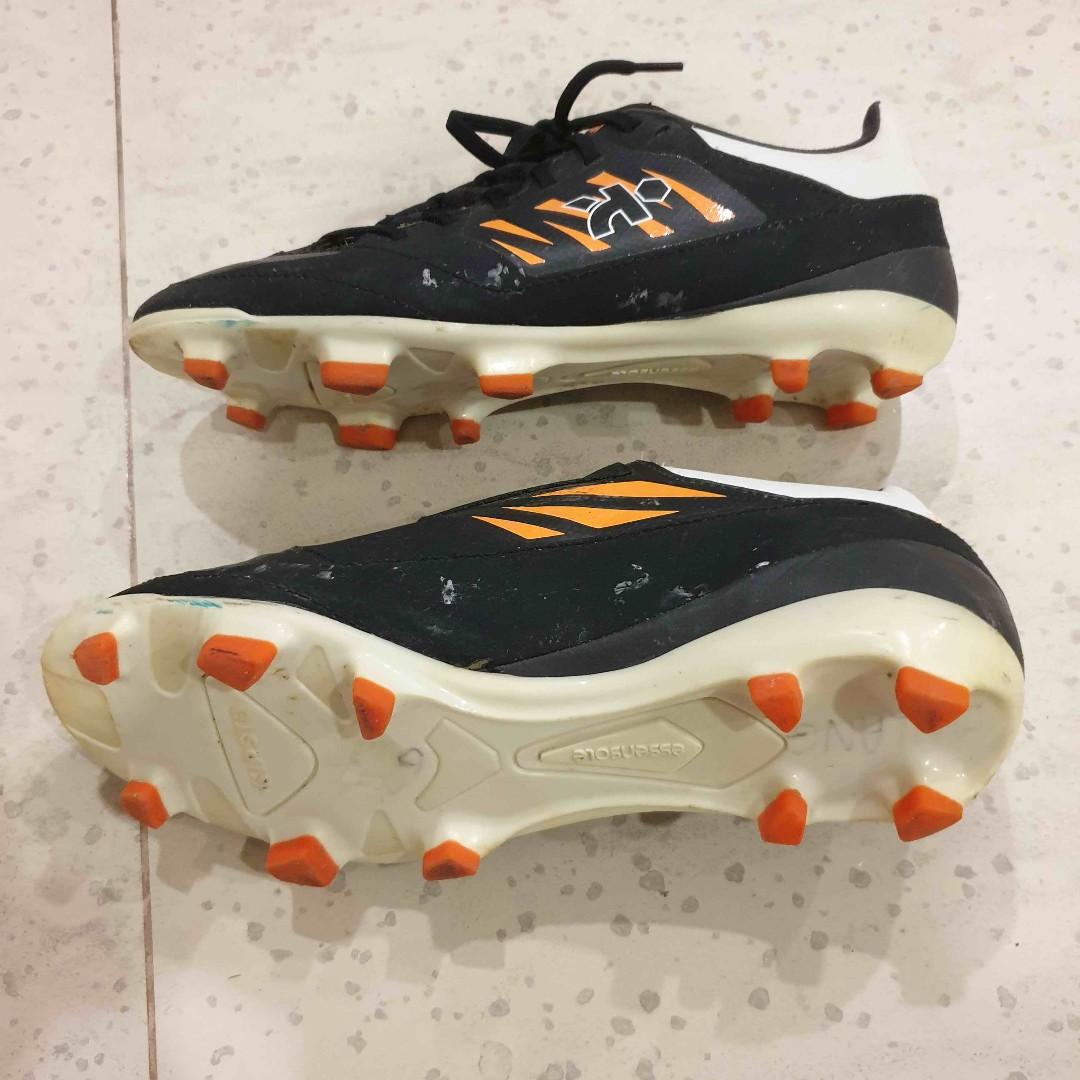 Kipsta football / rugby shoe, Men's Fashion, Footwear, Sneakers on ...