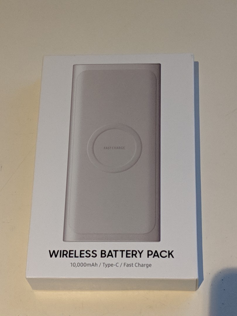 Samsung wireless battery pack, Mobile Phones & Gadgets, Mobile & Gadget ...