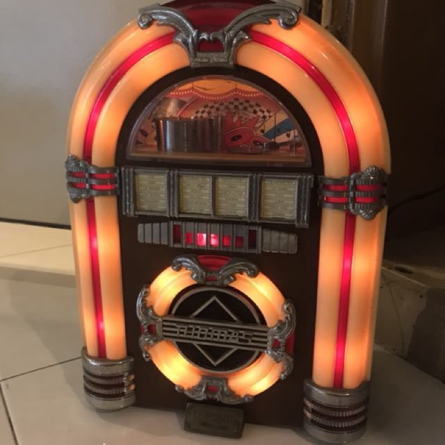 Thomas Jukebox Radio / Cassette player, Hobbies & Toys, Memorabilia ...