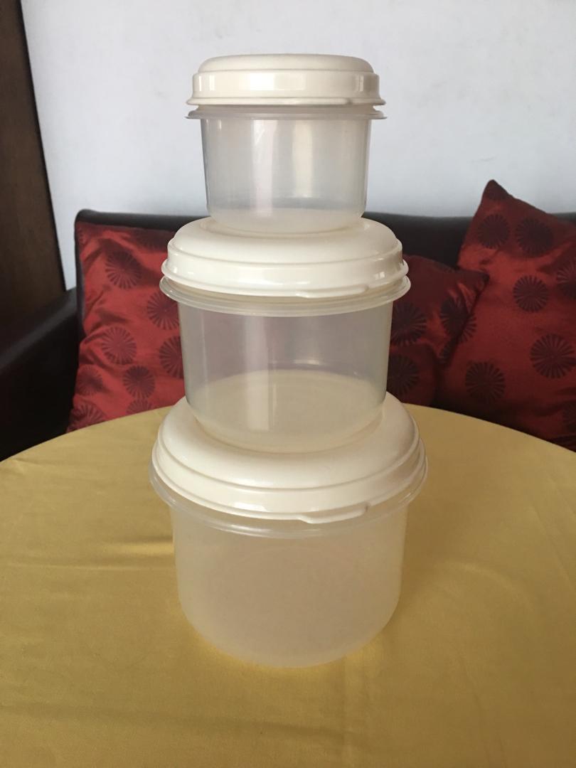 3 PCS RUBBERMAID ROUND CONTAINERS. SET ( ORIGINAL ), Furniture & Home ...
