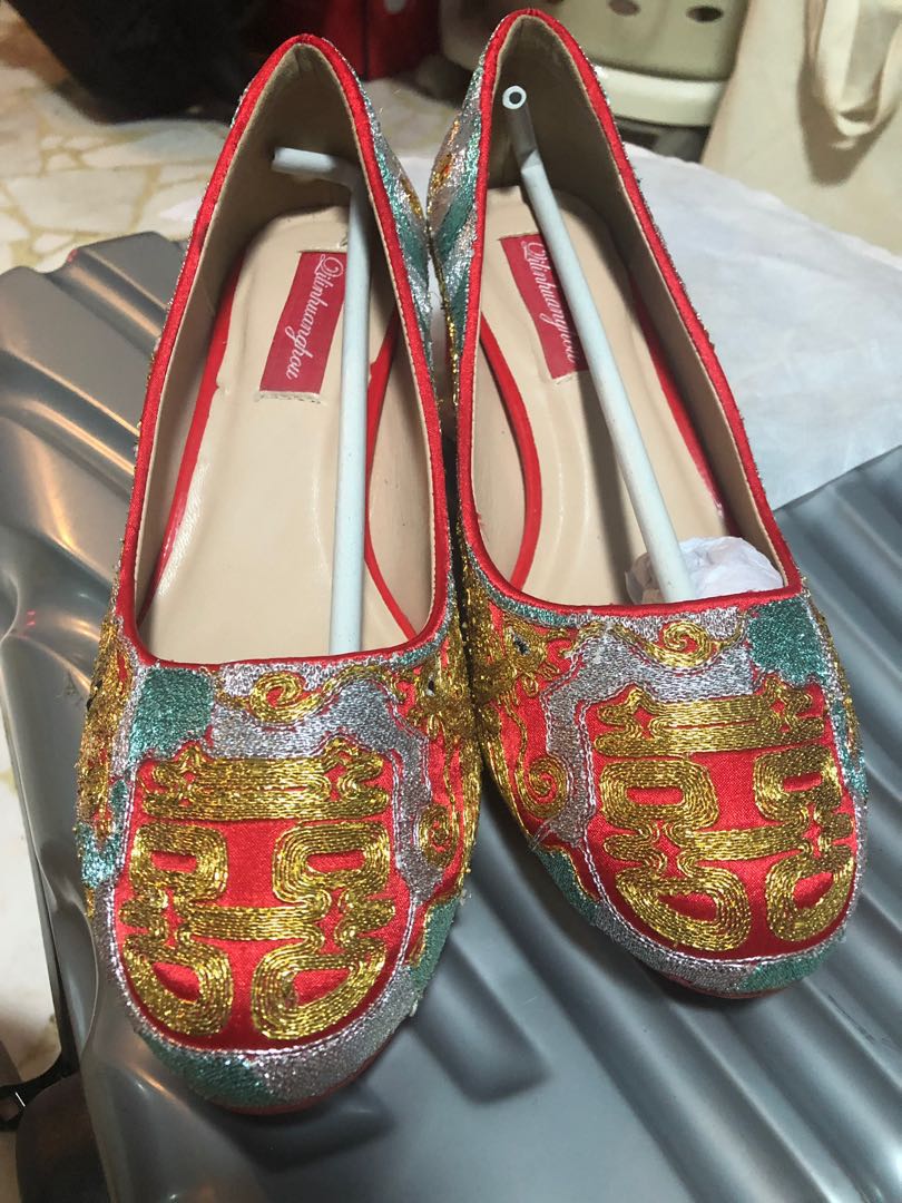 Chinese wedding shoes, Women's Fashion, Footwear, Sneakers on Carousell