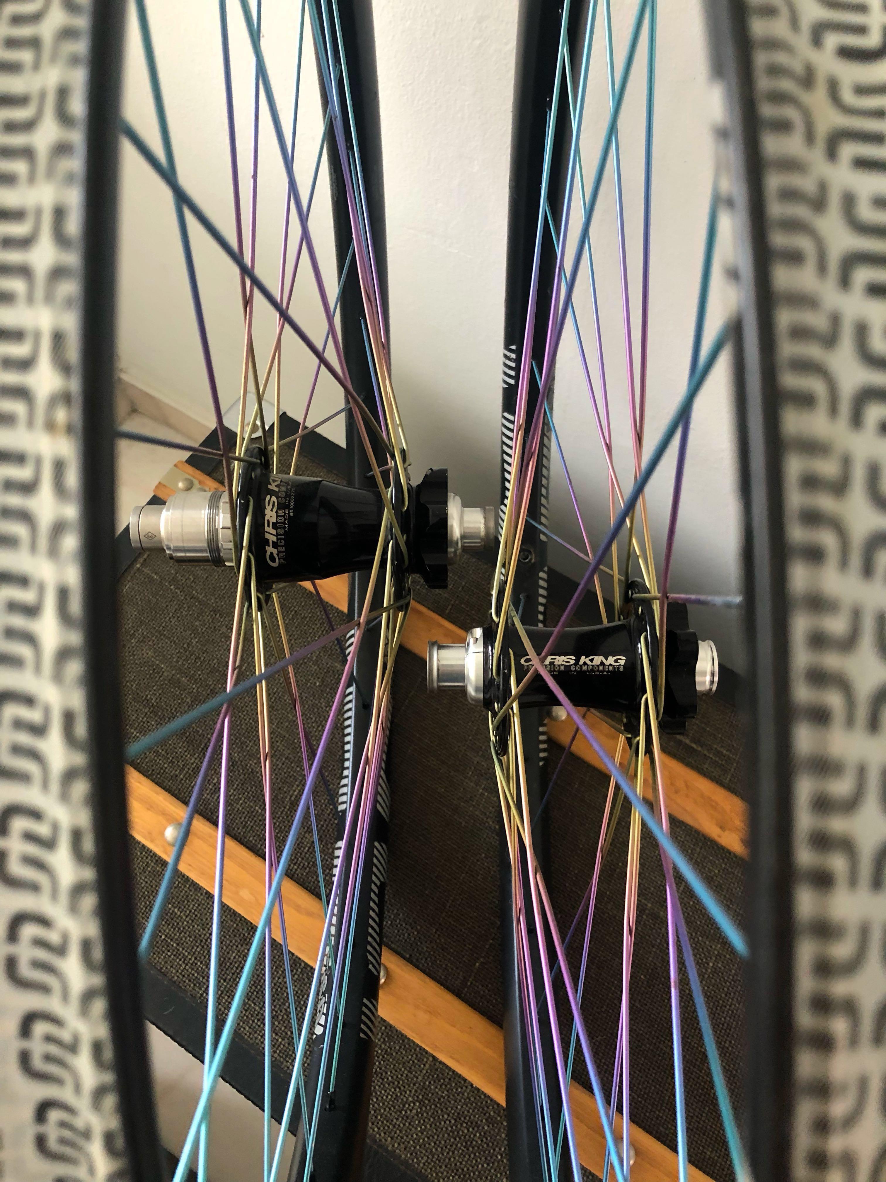 E13 TRS Carbon Rims / Chris King / 650B, Sports Equipment, Bicycles ...