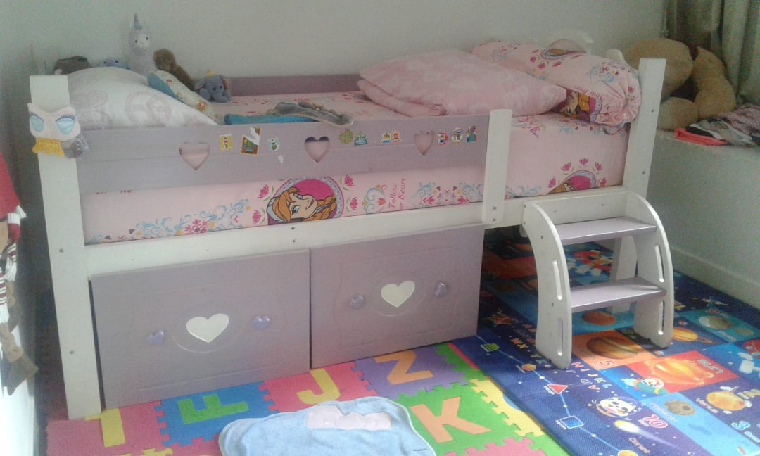 Free bed, Furniture & Home Living, Furniture, Bed Frames & Mattresses ...