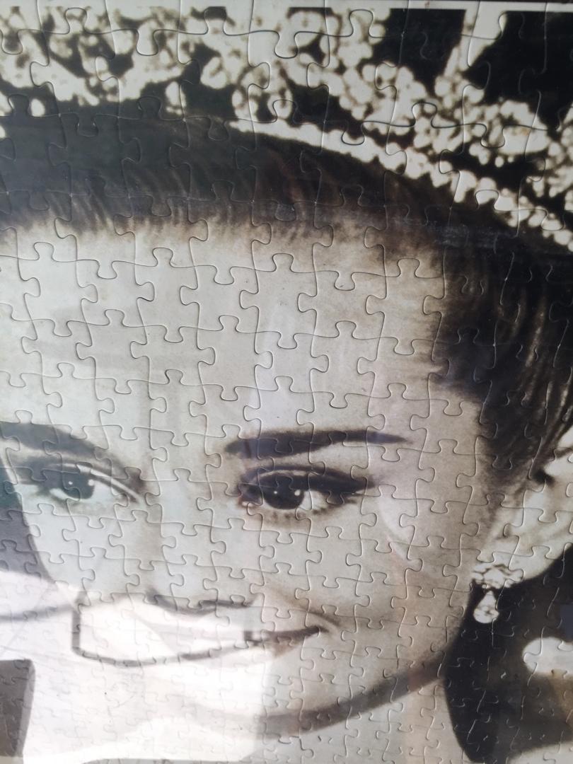 PUZZLE IMAGE OF AUDREY HEPBURN, Hobbies & Toys, Stationary & Craft, Art ...