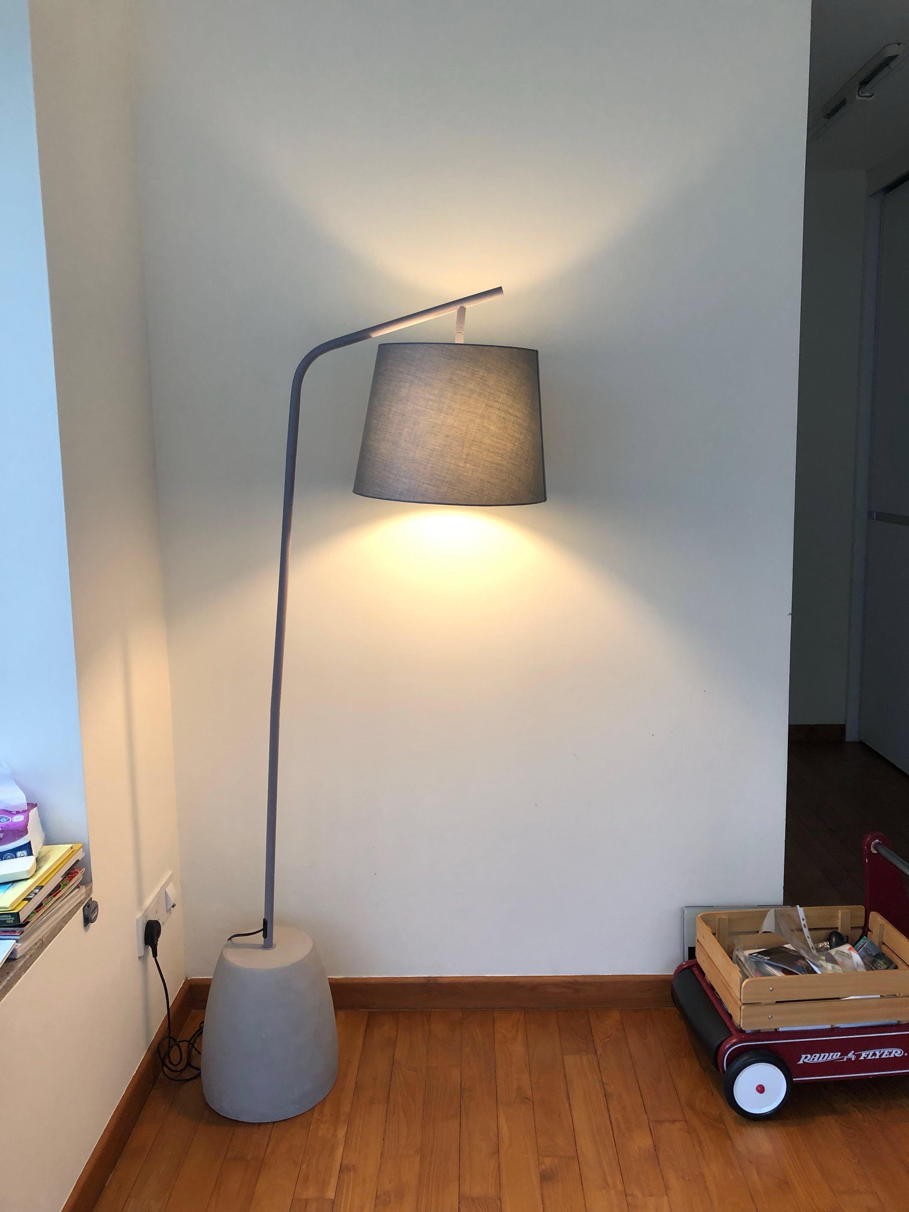 stand lump, Mobile Phones & Gadgets, Mobile & Gadget Accessories ...