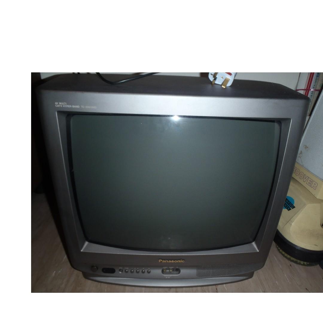 FREE Working Panasonic CRT TV + Ceiling bracket, TV & Home Appliances ...