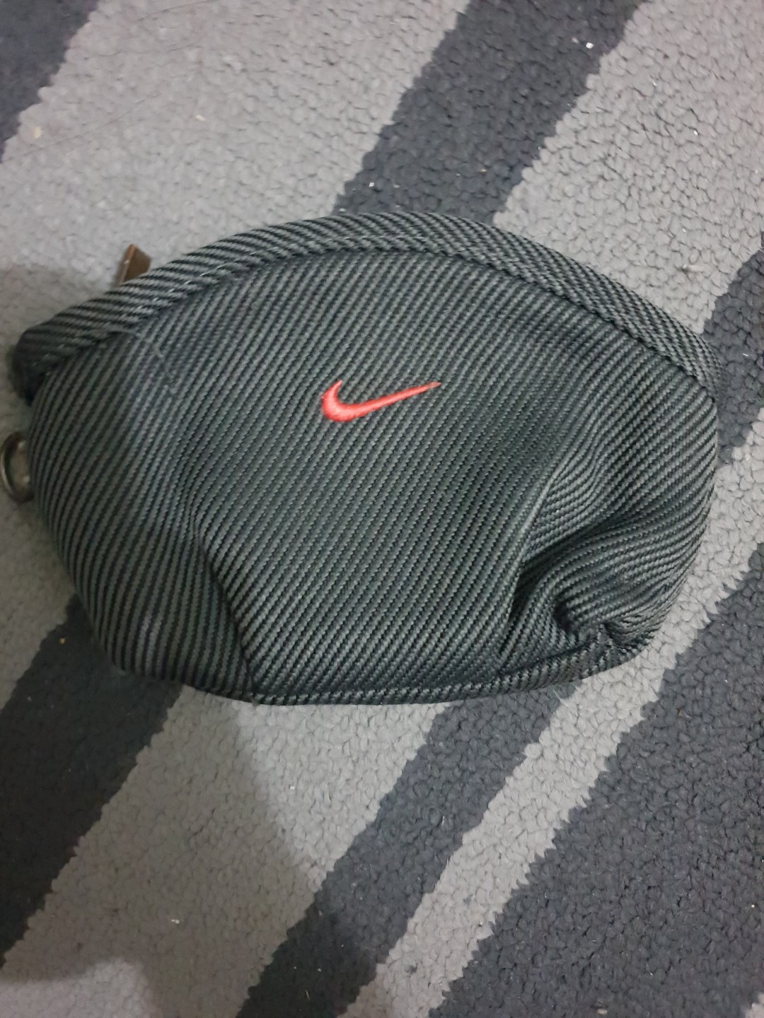 Authentic Vintage Nike Pouch, Men's Fashion, Watches & Accessories ...