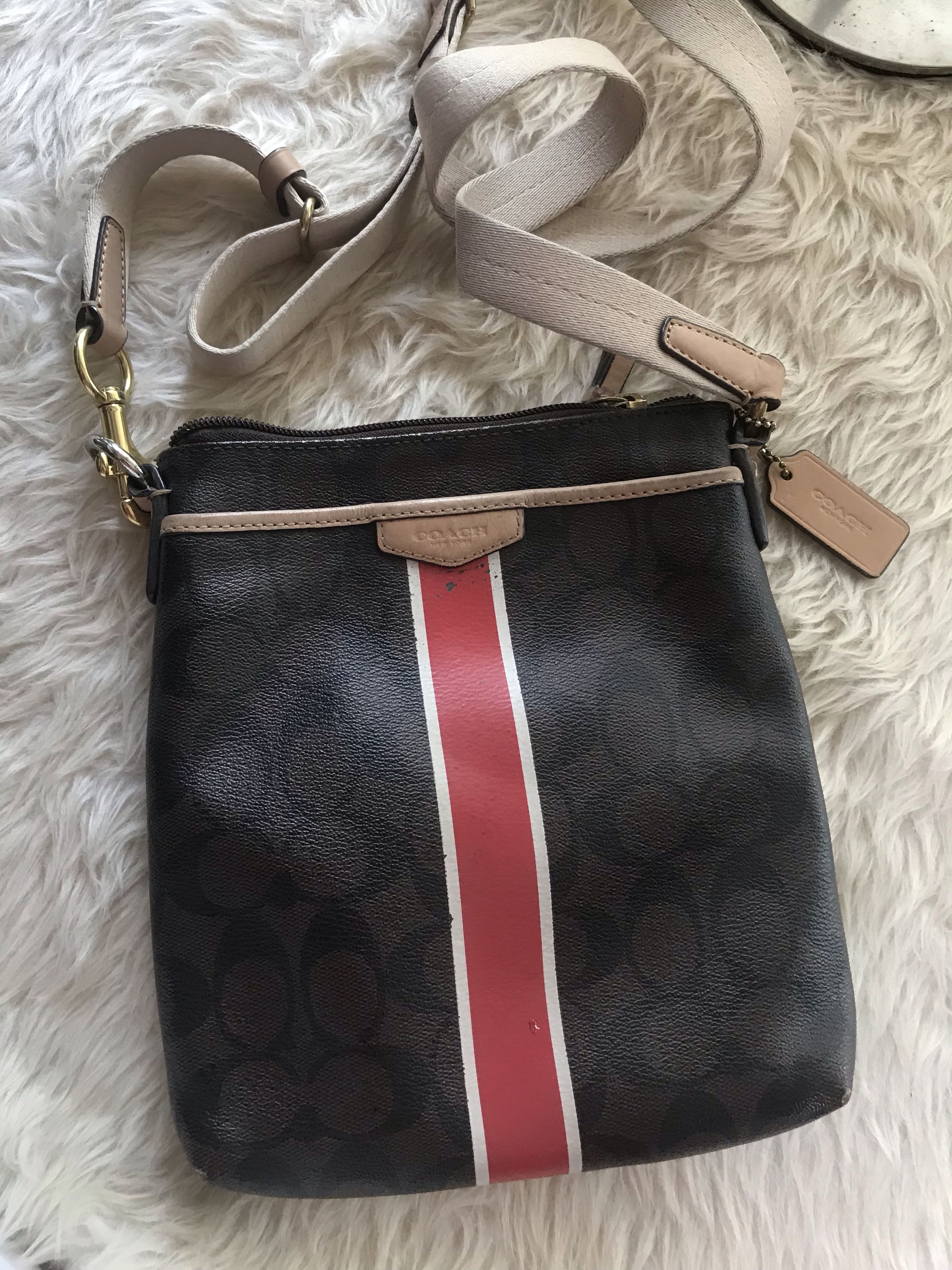 COACH, Luxury, Bags & Wallets on Carousell