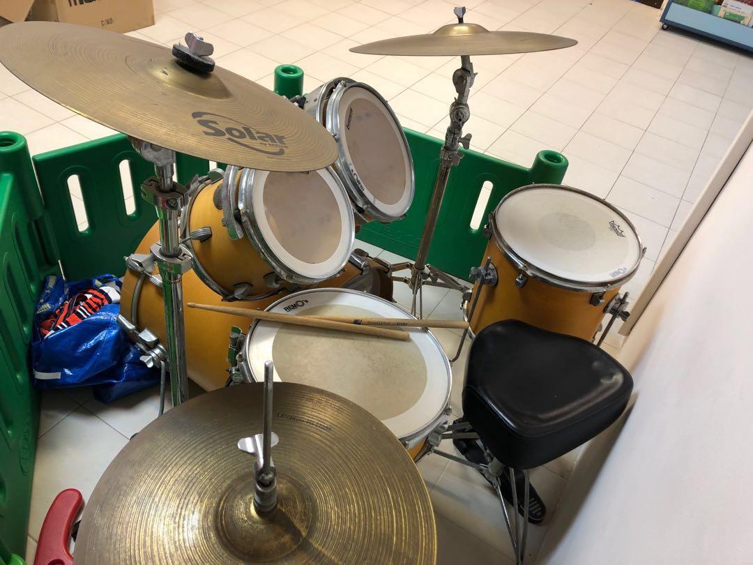 Full drum set, Hobbies & Toys, Music & Media, Musical Instruments on ...