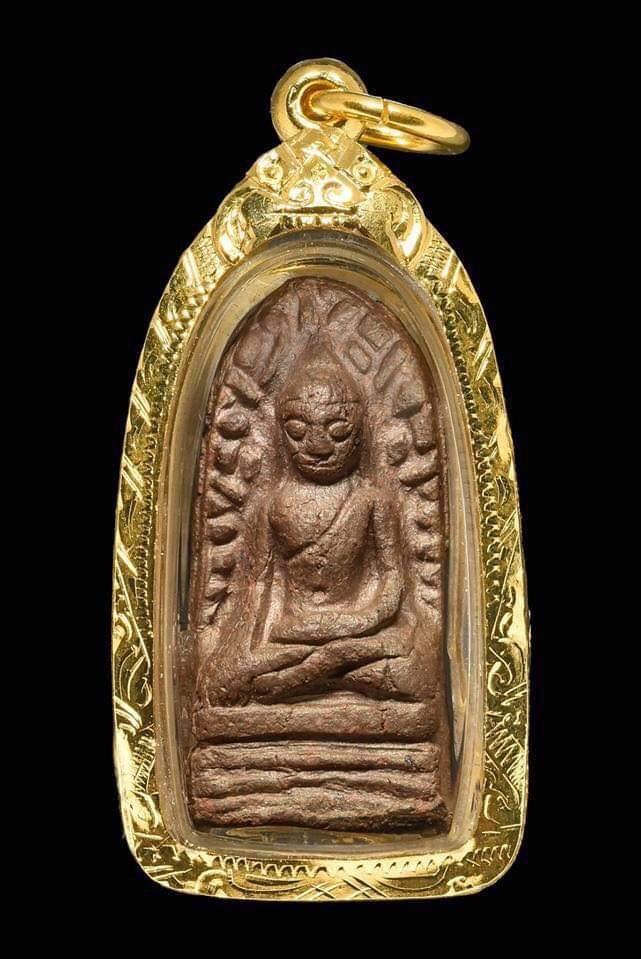 Phra Rod BE2497 Wat Mahawan, Hobbies & Toys, Memorabilia & Collectibles ...