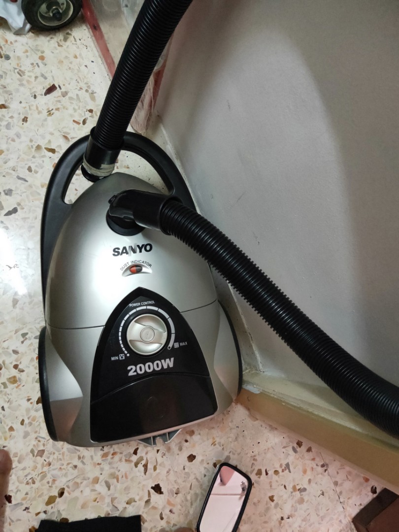 Sanyo vacuum, TV & Home Appliances, Vacuum Cleaner & Housekeeping on ...