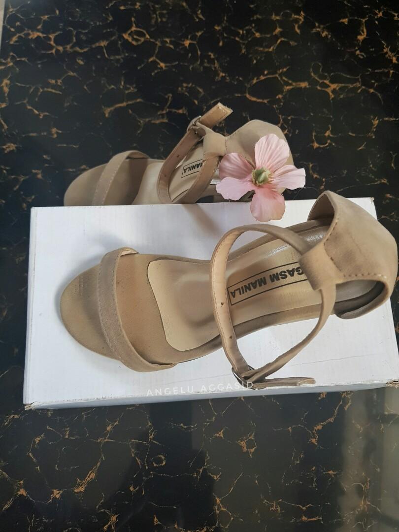 SHOEGASM MANILA BLOCK HEELS, Women's Fashion, Footwear, Shoe inserts on ...