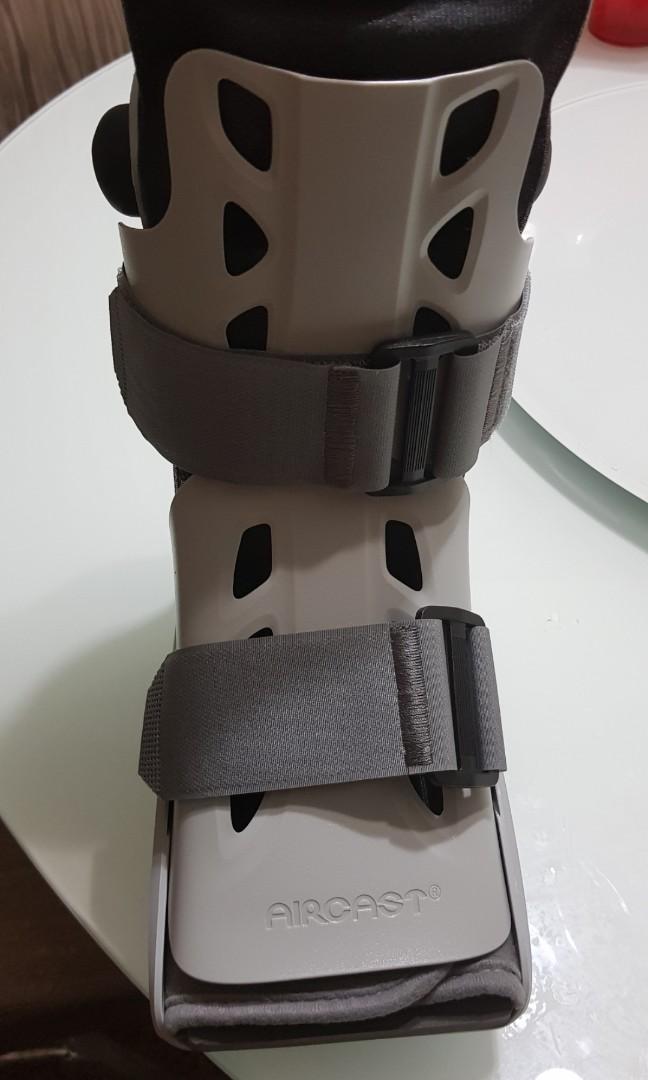 Air Cast ankle/foot, Health & Nutrition, Assistive & Rehabilatory Aids ...