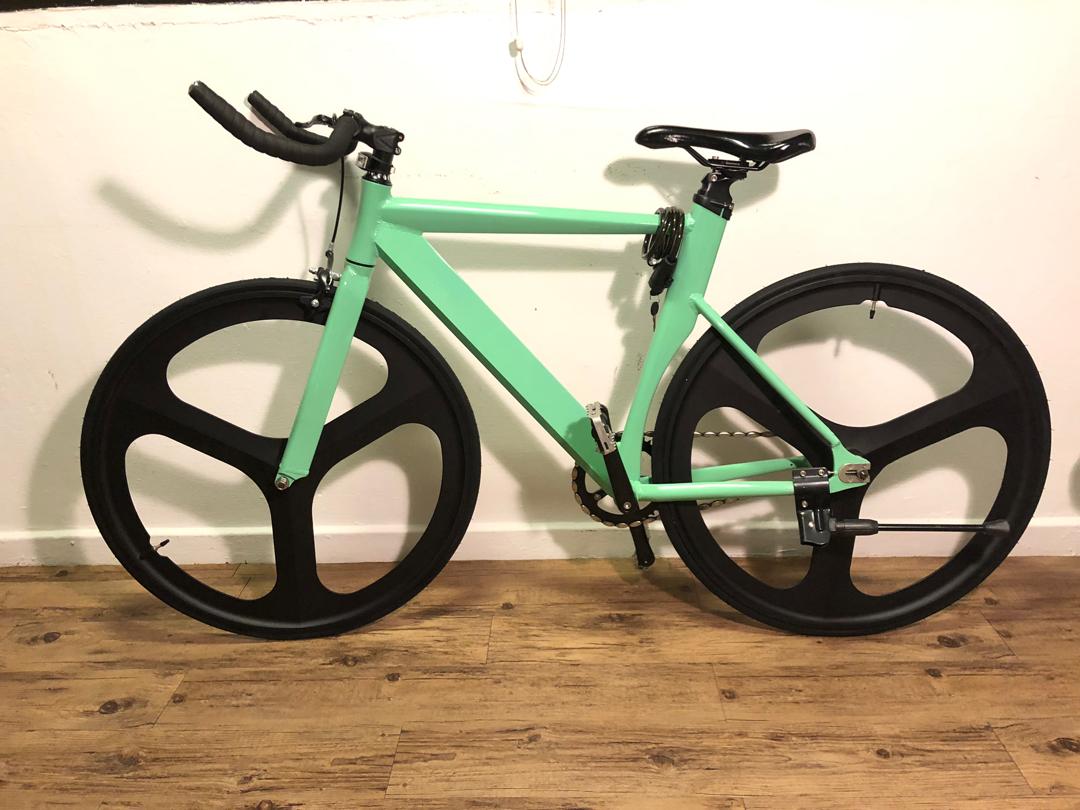 Fixie with Tri-spoke wheel, Sports Equipment, Bicycles & Parts ...